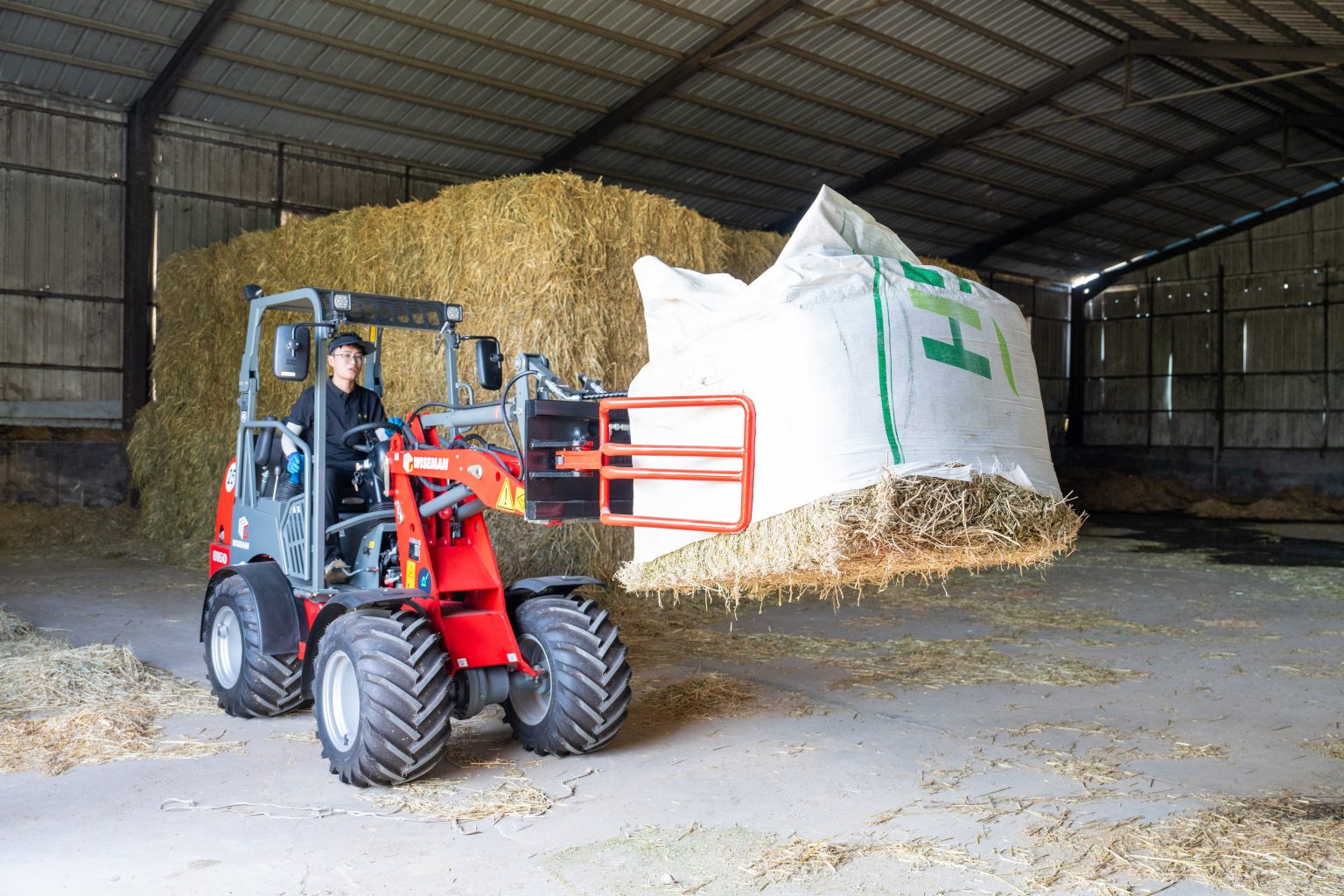 Electric Compact Loader – Wiseman Loader